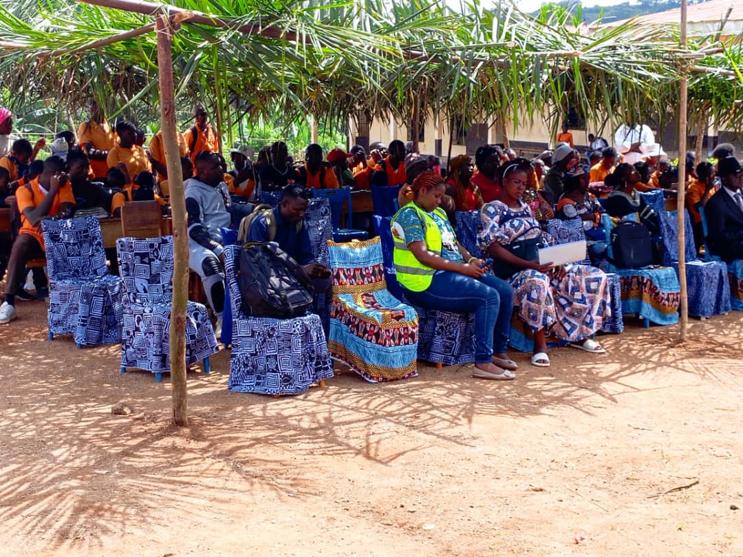 INVITEE PAR LA COMMISSION DIOCÉSAINE JUSTICE ET PAIX DE BAFANG , LA ...